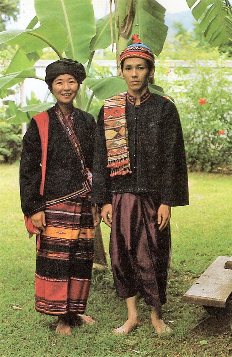 FolkCostume&Embroidery: Overview of the Costumes of the Tai Peoples, part 2