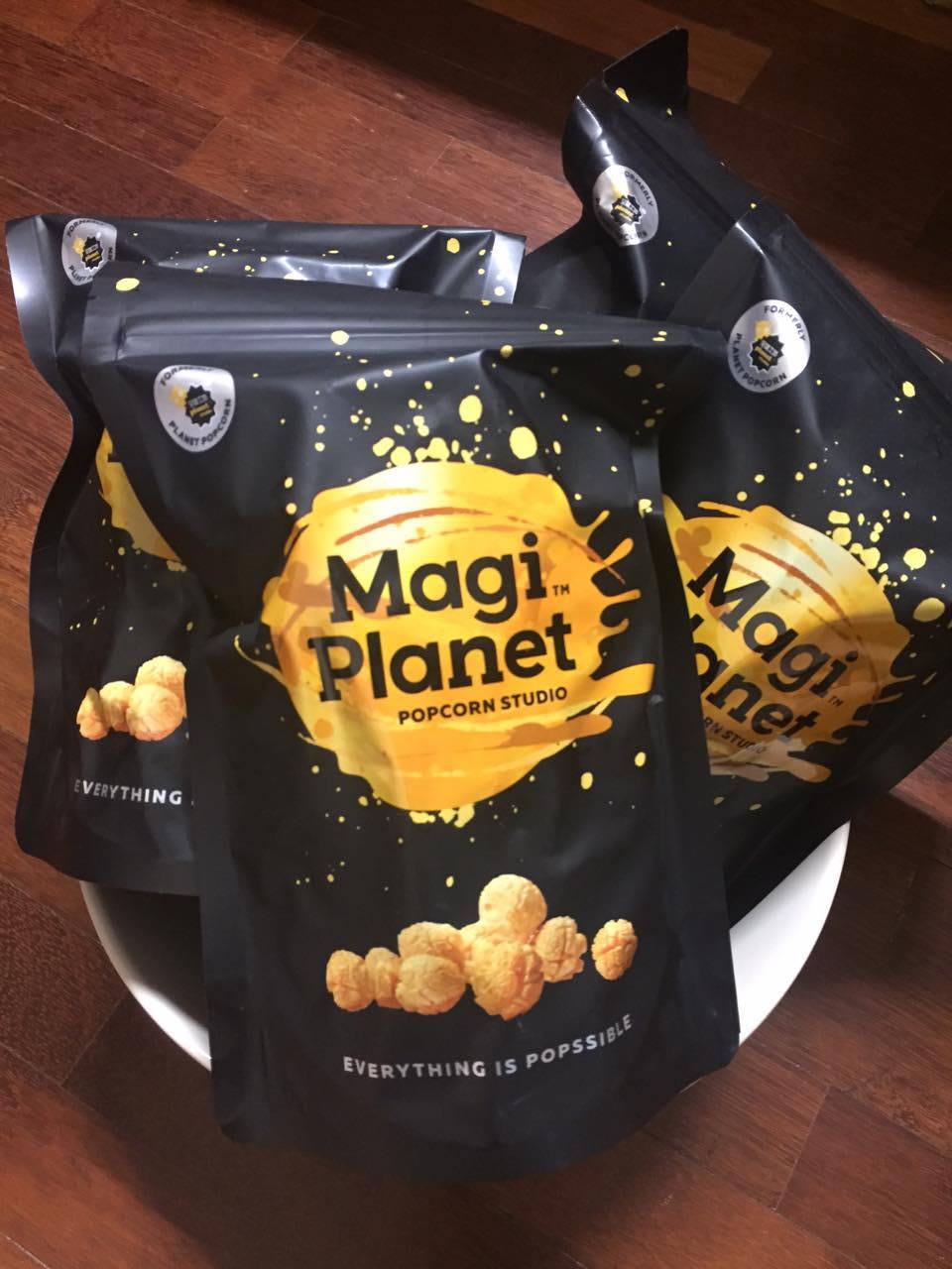 Angie Tangerine: Crunchy mouth popping - Magi Planet Popcorn
