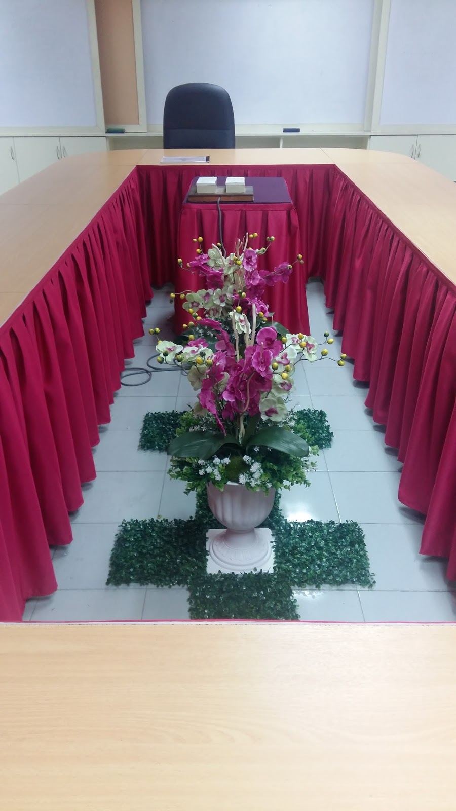 Dekorasi Bersama Azfa: Deko Bilik Mesyuarat