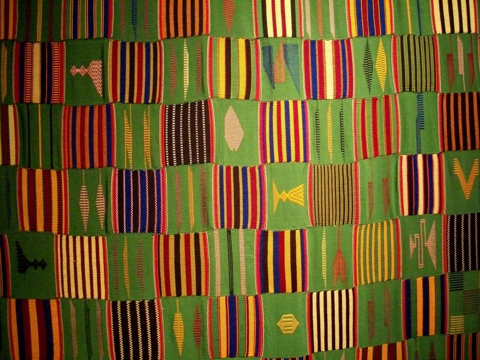 EWESPECIAL: Kente Cloth