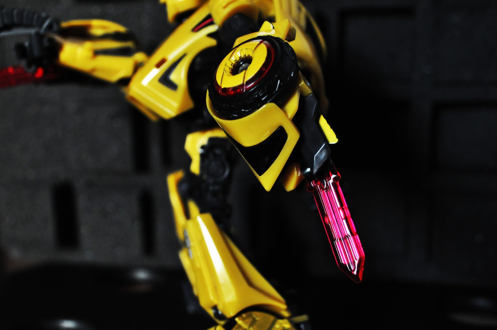 Toy Construct: War for Cybertron: Bumblebee