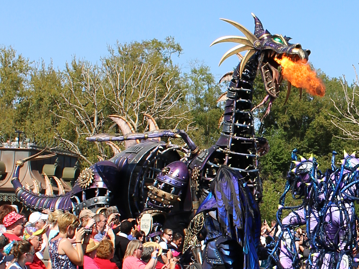 Disney Avenue: 4 Reasons the “Festival of Fantasy” Parade is a "Must See"