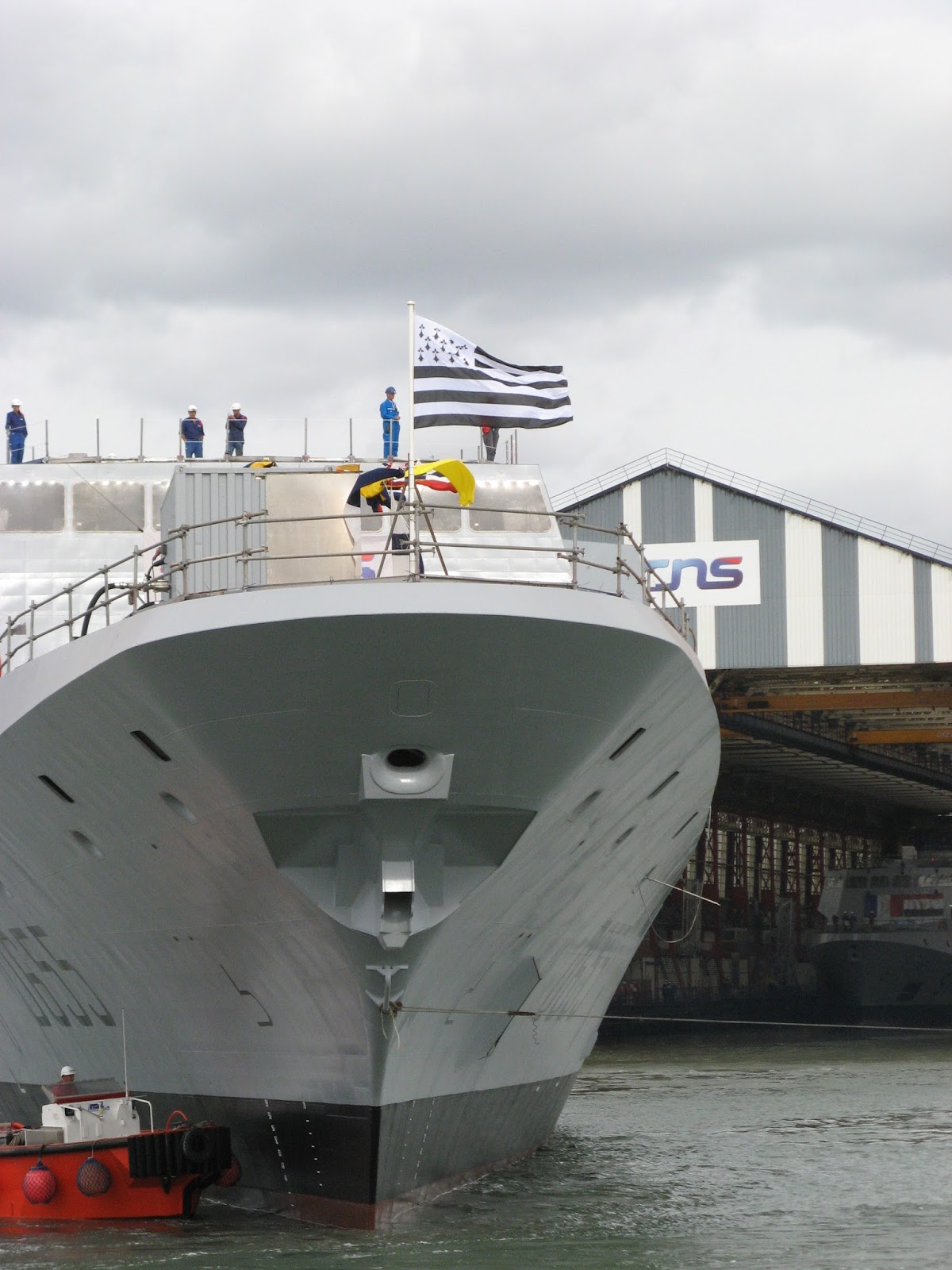 La Marcophilie Navale Envelopmer: FREMM BRETAGNE D655 un numéro à ...