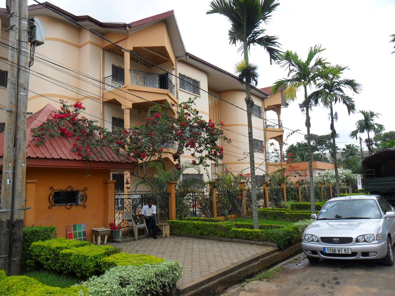 Immobilis Cameroun: APPARTS MEUBLES BASTOS