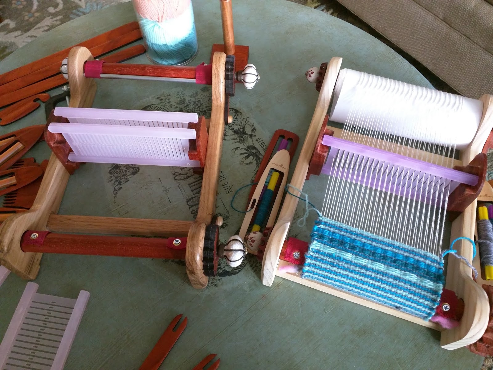 She's just a girl who creates...: 7" Sampler Rigid Heddle Loom Set.
