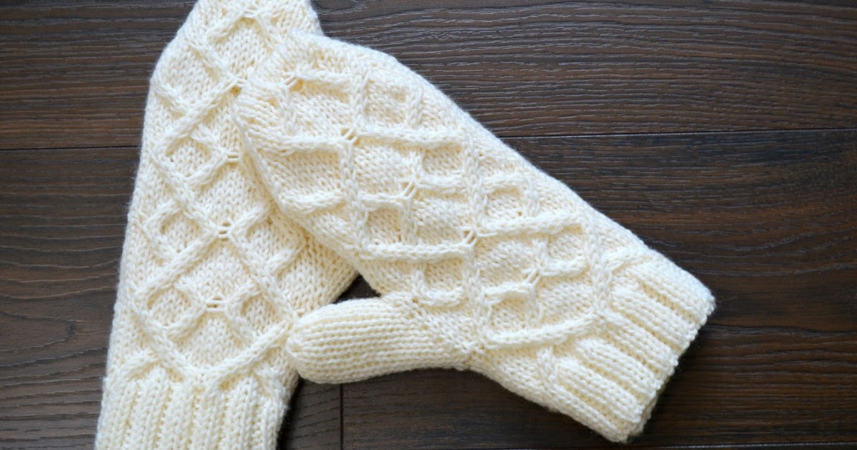 How to Knit: Cabled Mittens