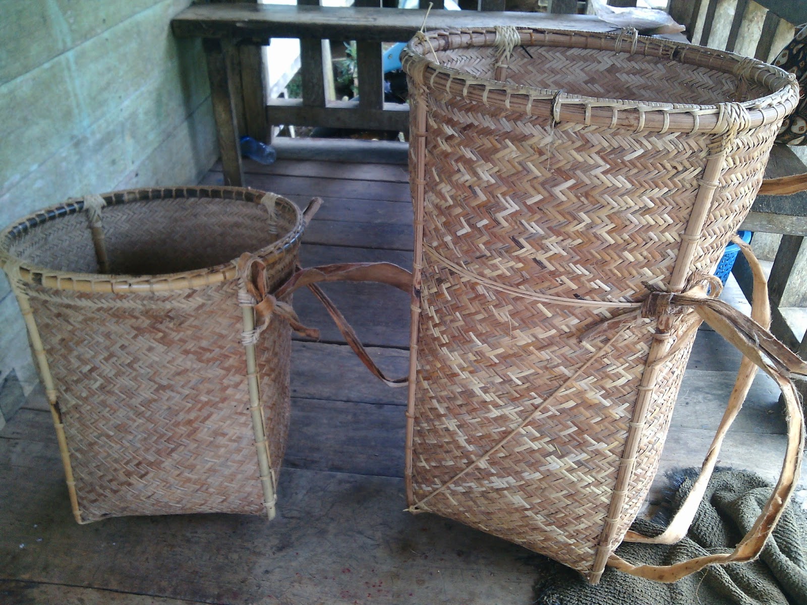 Macam-Macam Jenis Anyaman Rotan Bagi Suku Dayak Ransa Menukung ...