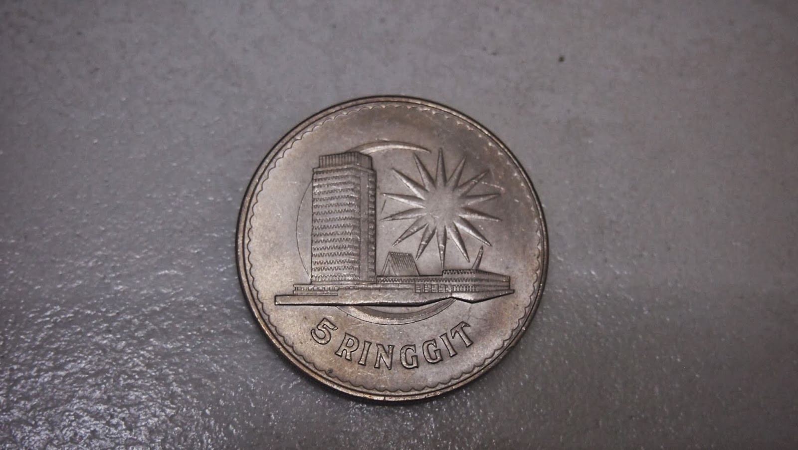 Koleksi Antik 68109: KOLEKSI A2 - Duit Syiling 5 Ringgit 1971