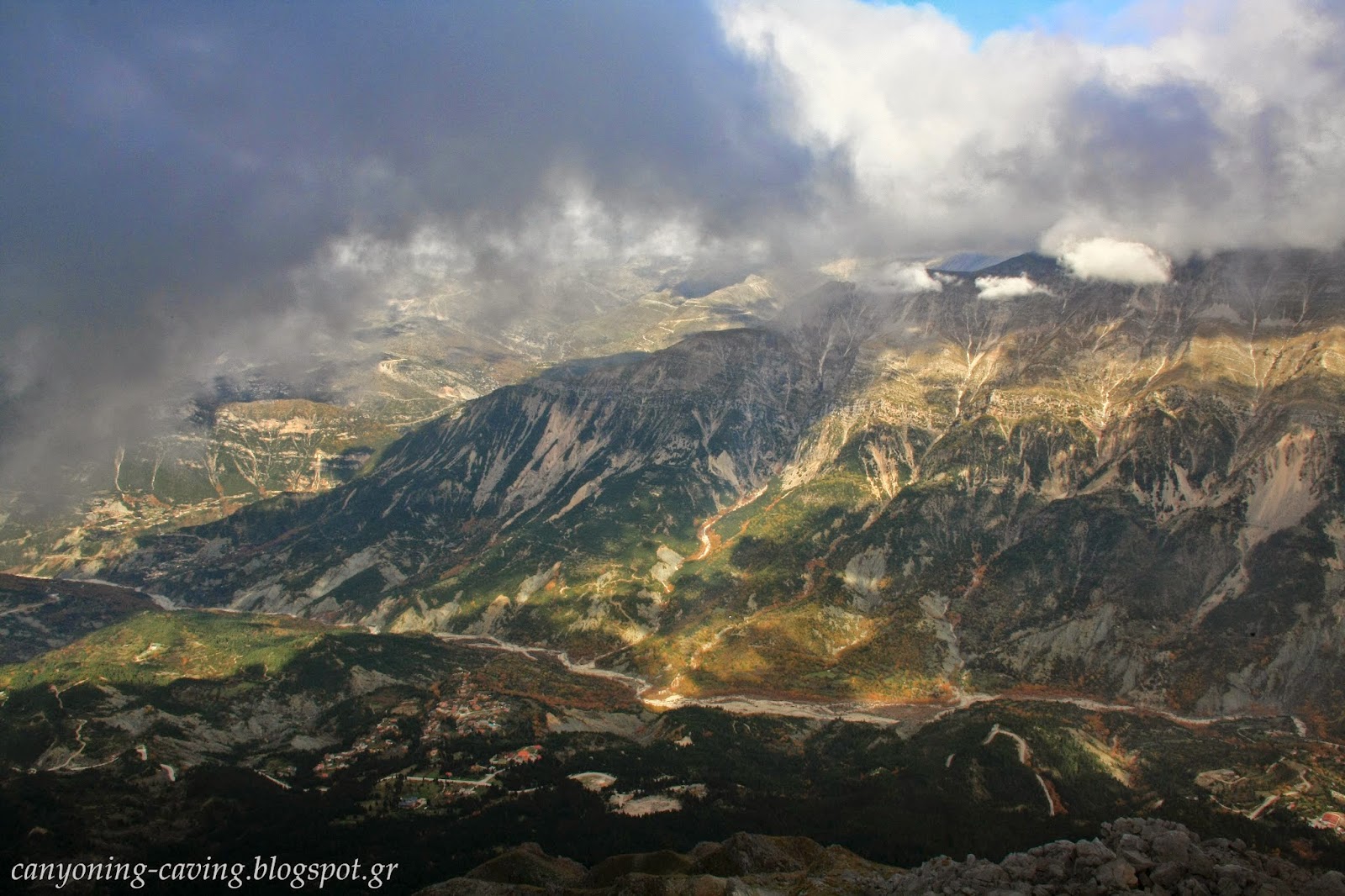Canyoning - Caving: Καταφύγιο Πραμάντων - Στρογγούλα, Τζουμέρκα