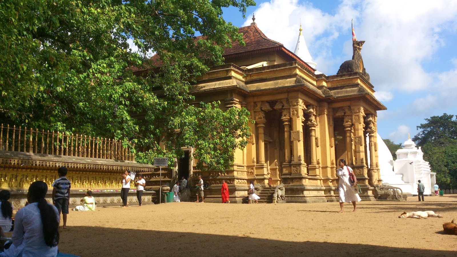 Kelaniya Temple
