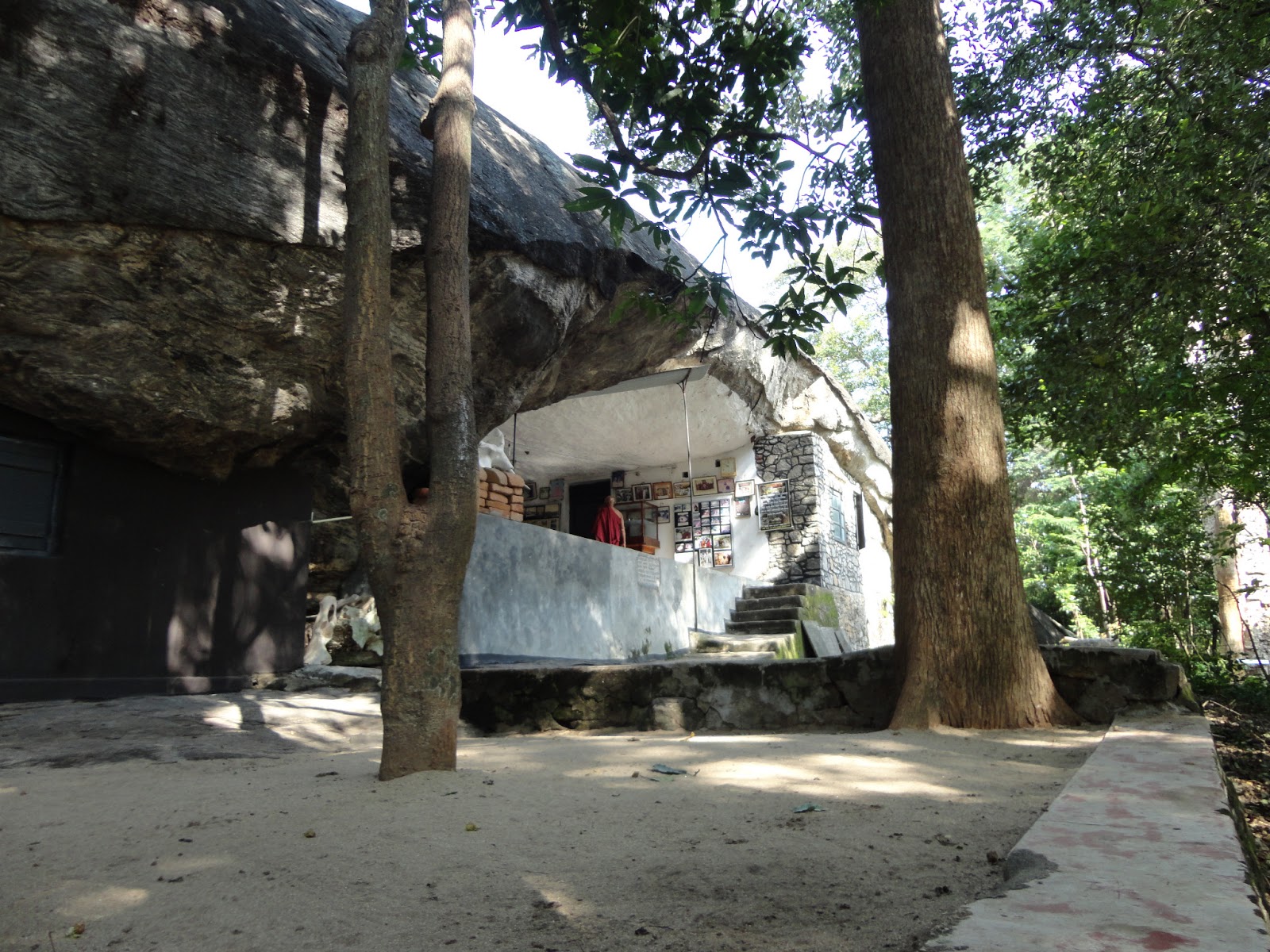 My Experiences: Tour Article Number Thirty One - Buddhangala Monastery