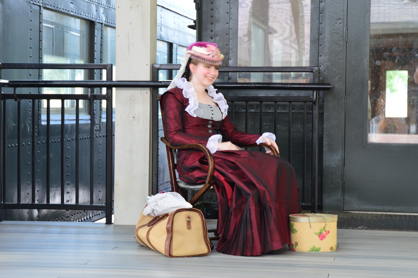 Scraps and Threadtales: Victorian photo shoot