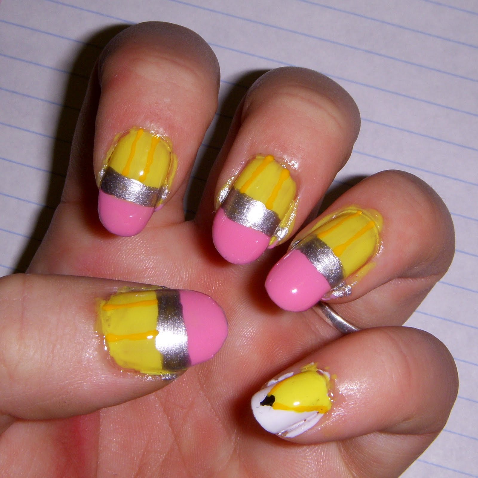 Quixii's Nails: 8/24/11 - Back to School Pencil Nails