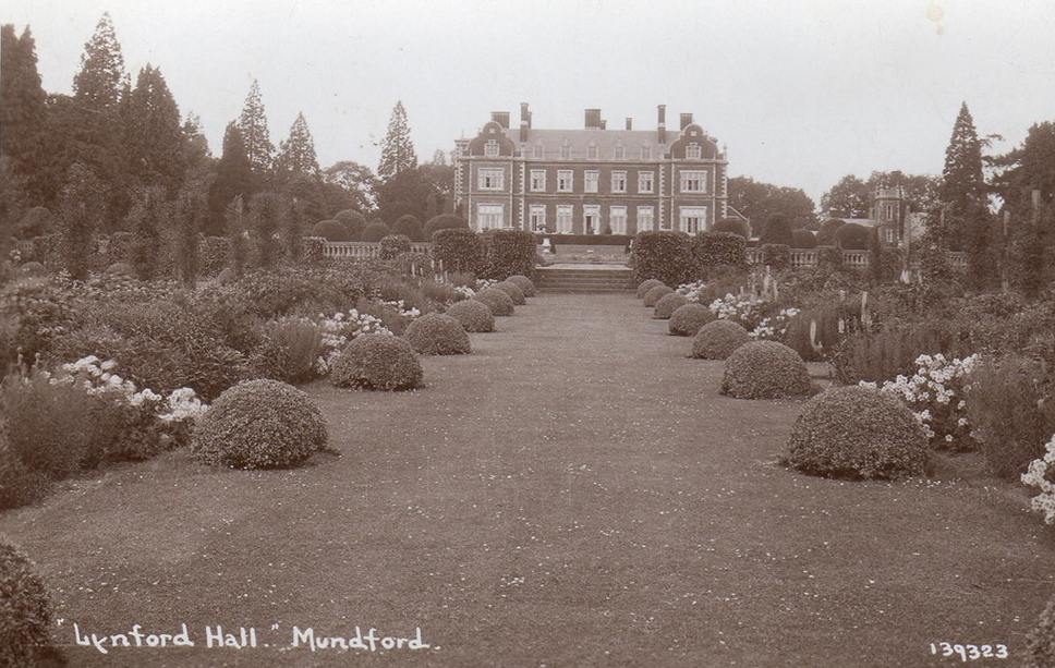 James Neale Photography: Times Gone by of a Norfolk Wedding Hotspot ...