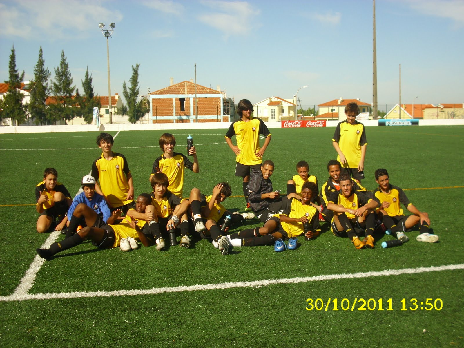 Centro Cultural Desportivo Brejos de Azeitão: Uma bela manhã de futebol ...