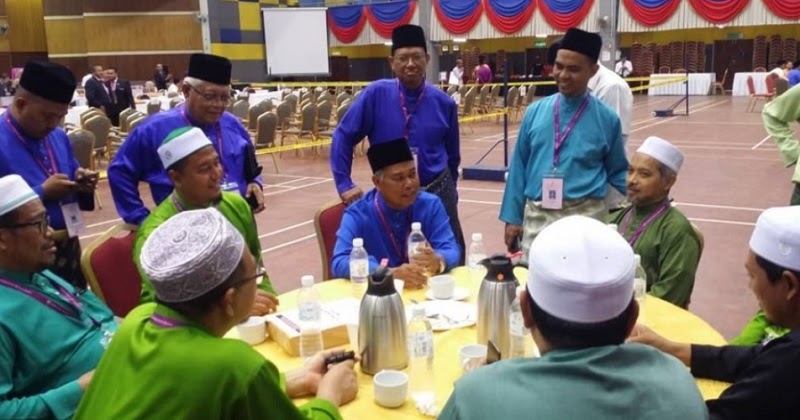 Wow!!...Mat Said Bawa Dua Isteri ke pusat penamaan calon