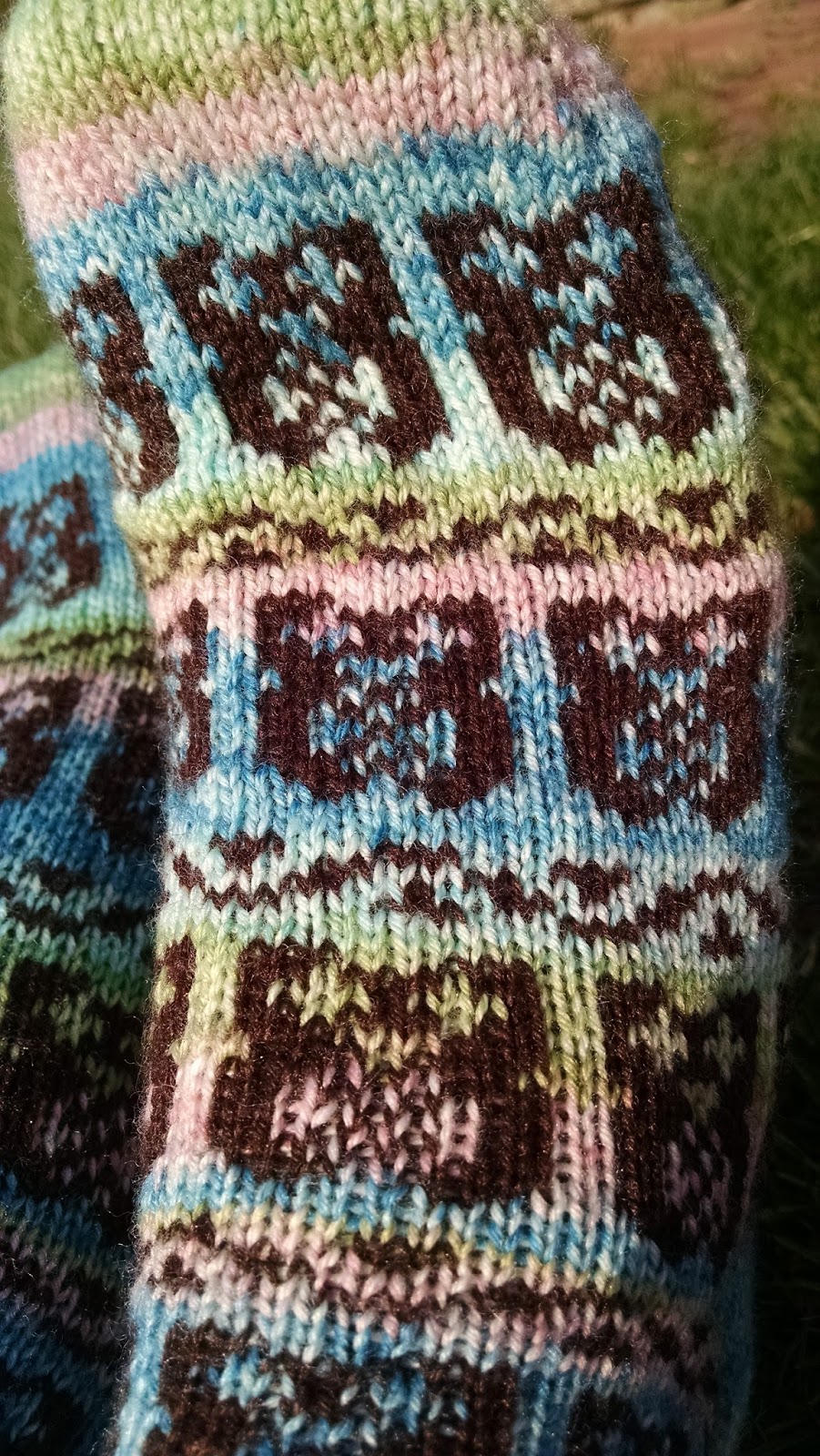 Knit A Bit Crochet Away: Pattern: Owl Bit Socks