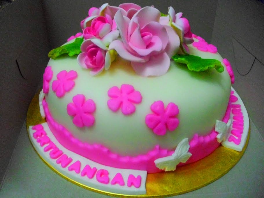 MIDNITE BAKER BANGI: FONDANT HANTARAN CAKE-PINK THEME