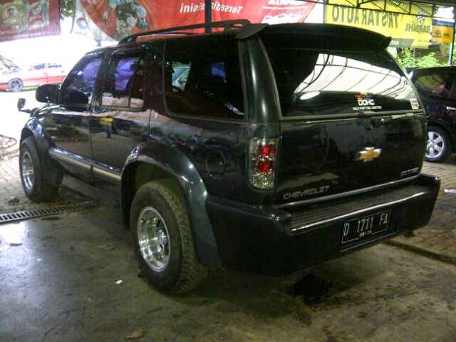 Modifikasi Mobil Blazer (gambar only)
