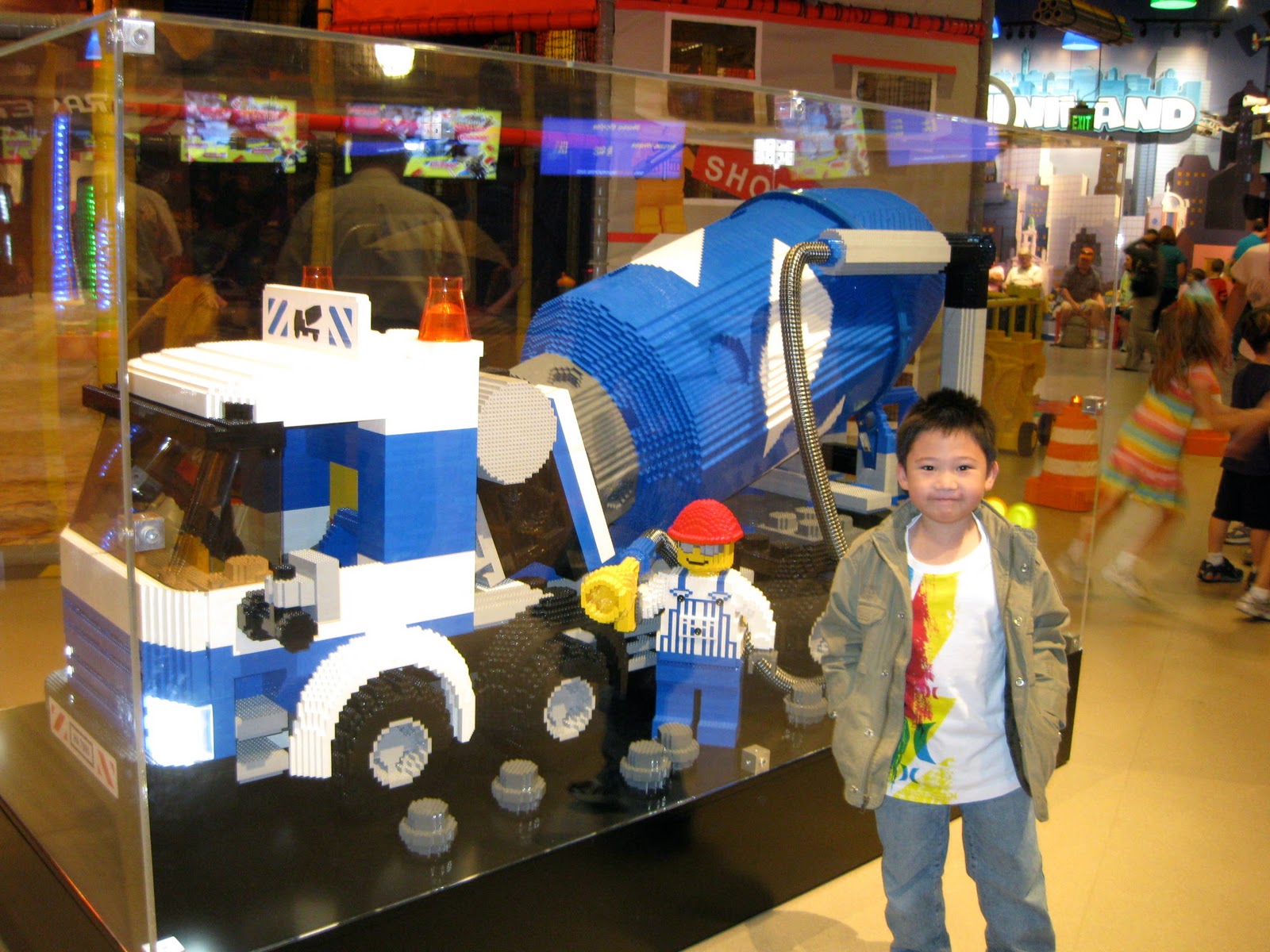 Far Skyes Enterprise: Lego Discovery Center, Dallas TX