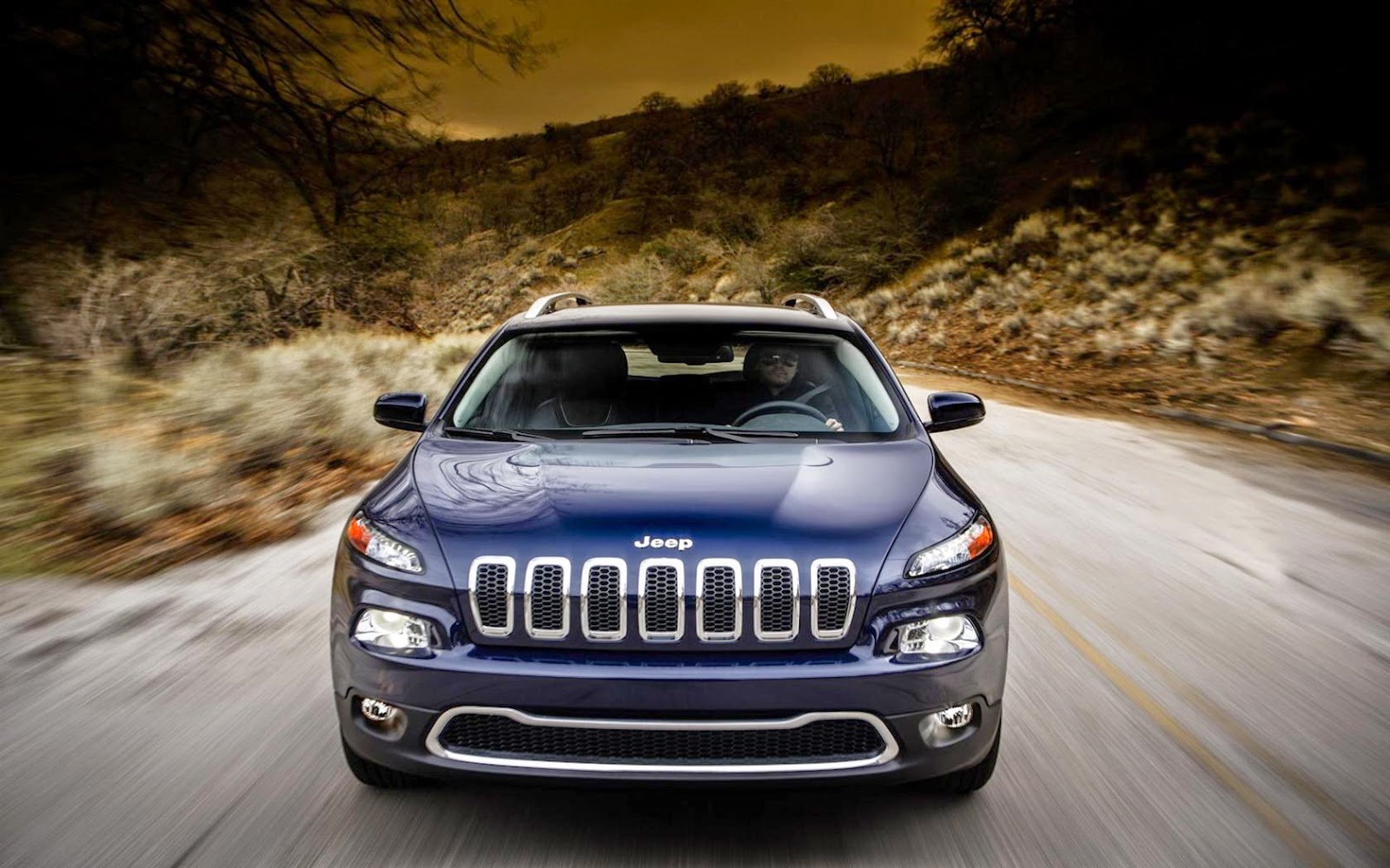 The 2014 Nissan Pathfinder Hybrid - suv 2014