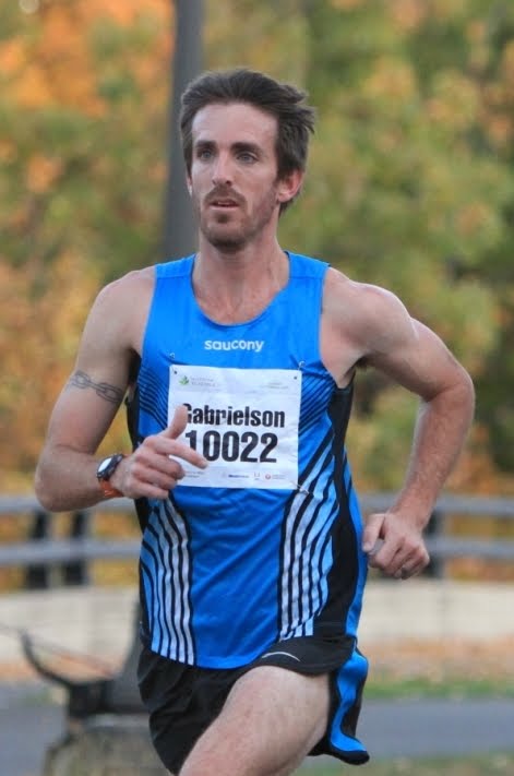 Down the Backstretch: Medtronic TC 10 Mile Photos by Gene Niemi