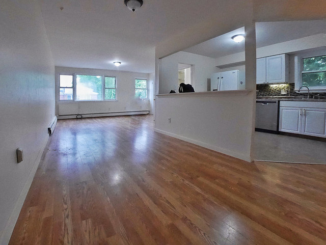 2752 East 22nd Street, Brooklyn, NY 11235. Multifamily House for sale