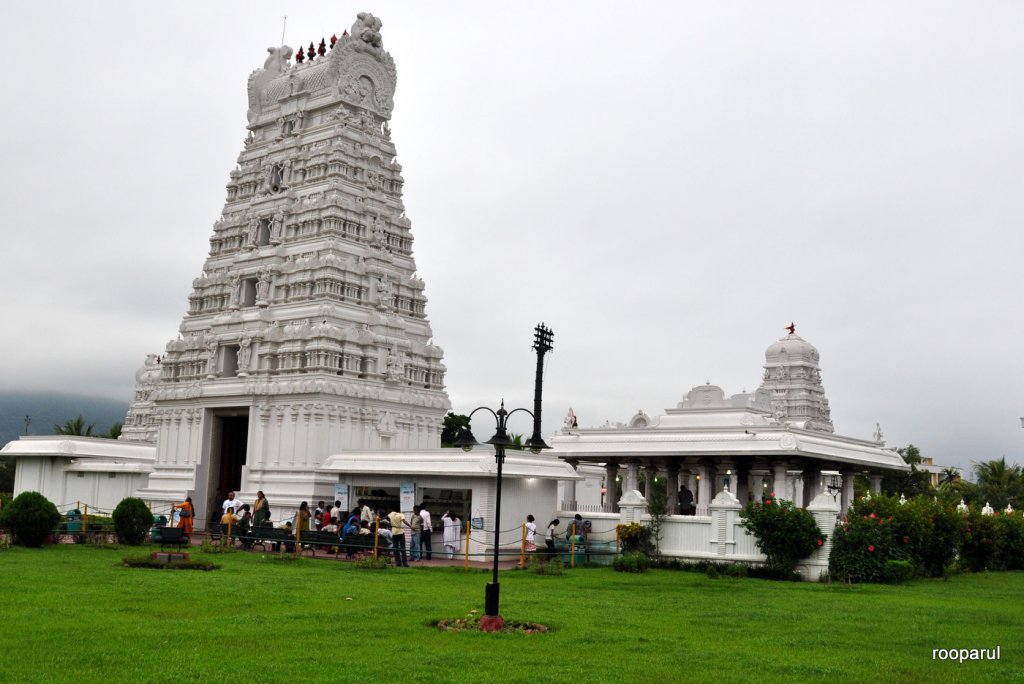 Tirupati Balaji Temple , Andhra Pradesh ~ Places4traveler : Best ... Tirupati Balaji Temple , Andhra Pradesh ~ Places4traveler : Best ...