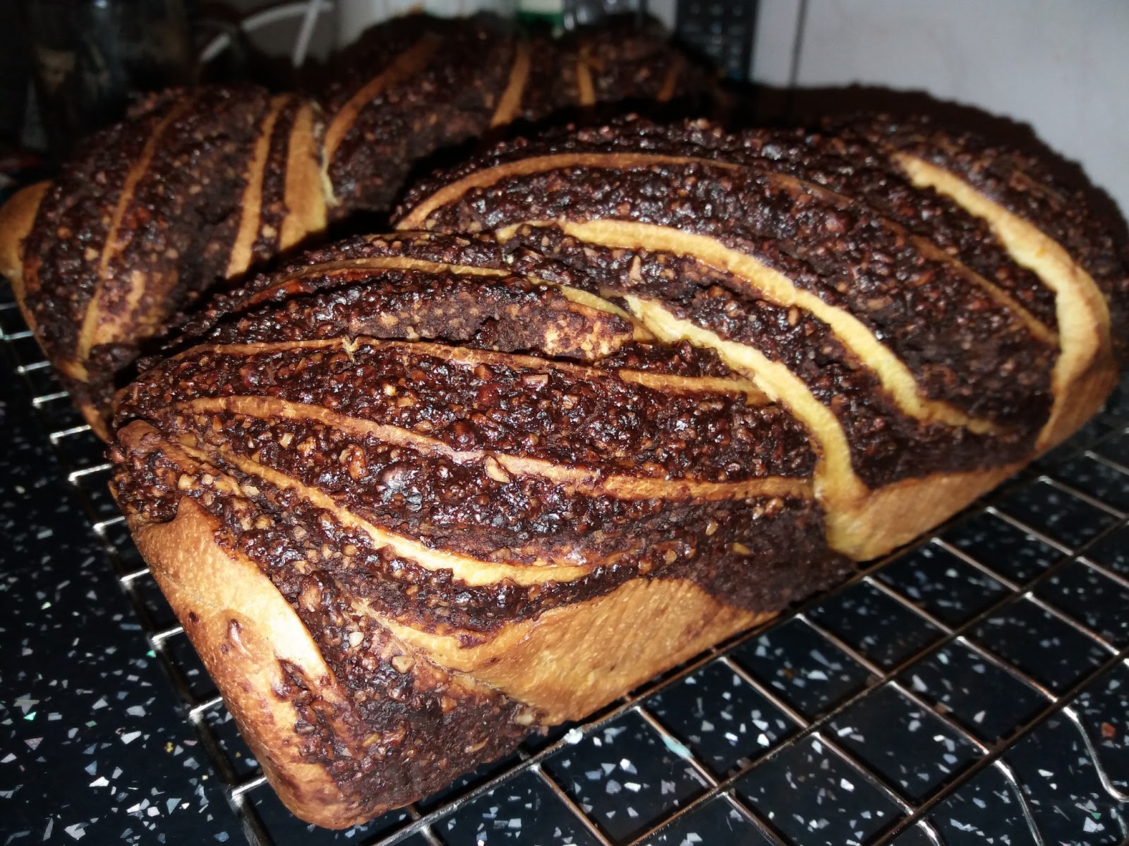 Cel mai si cel mai Cozonac autor Mircea Banu - Cozonac impleticit ...