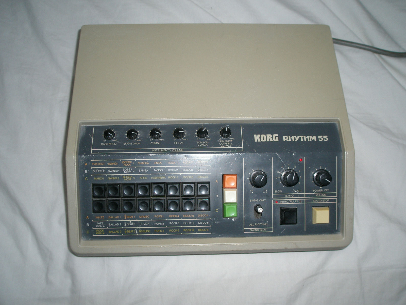 MATRIXSYNTH: Korg KR 55 Drum Machine with Midi & seperate output mods