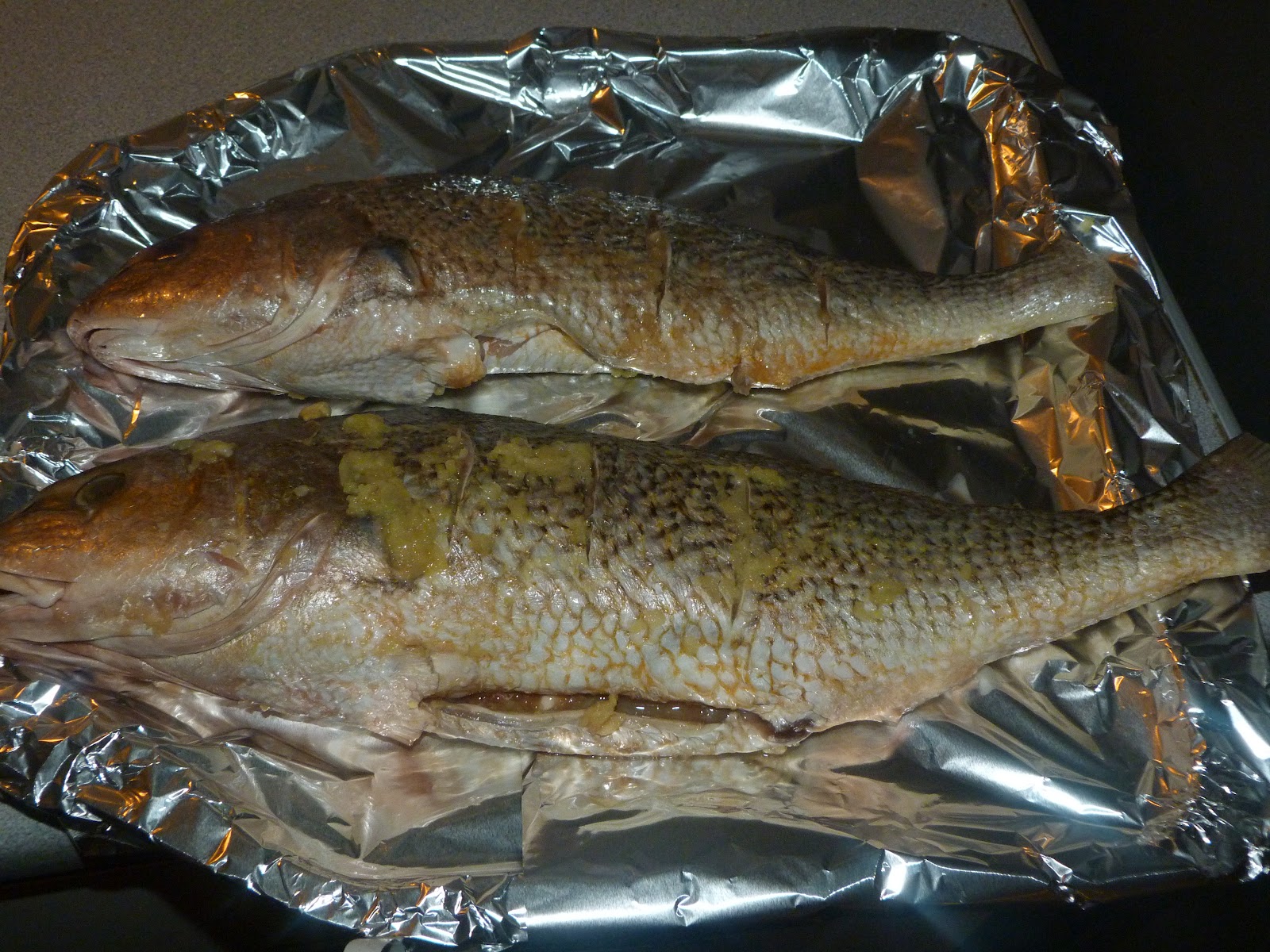 AFRILIGHT ~ BELLE'S KITCHEN: GRILLED CROAKER N PLANTAIN!!!