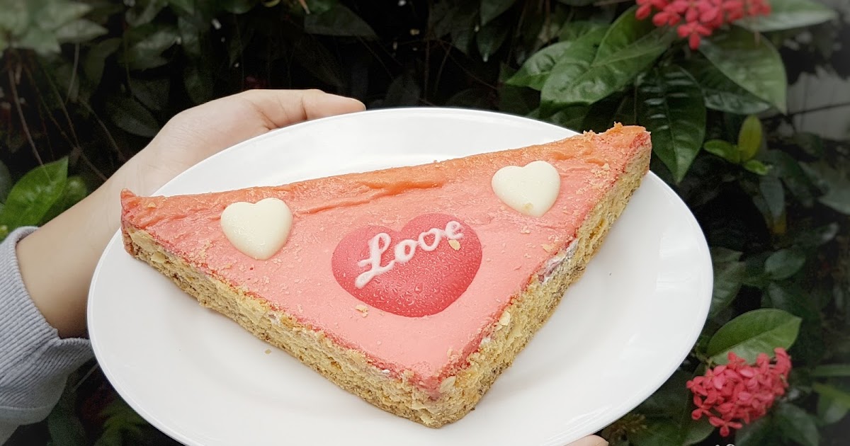 Cake Segitiga New York Style PREMIUM Banana Cheese Cake