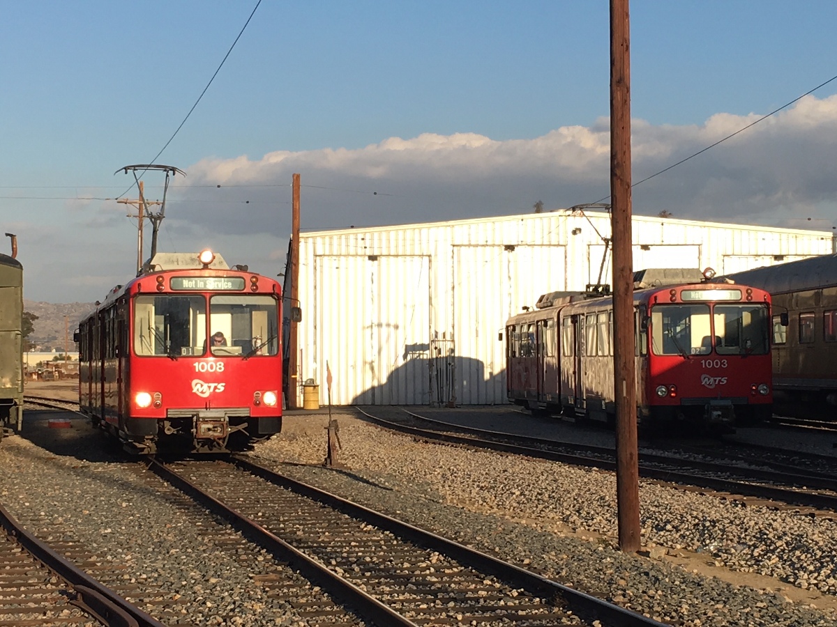 Preserved Traction: Light rail cars at Orange Empire