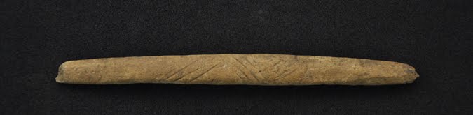 Pileta de Prehistoria: Descubren en Cova Eirós una azagaya decorada