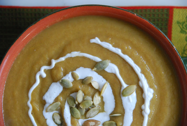 My Recession Kitchen...and garden: Roasted Pumpkin Soup