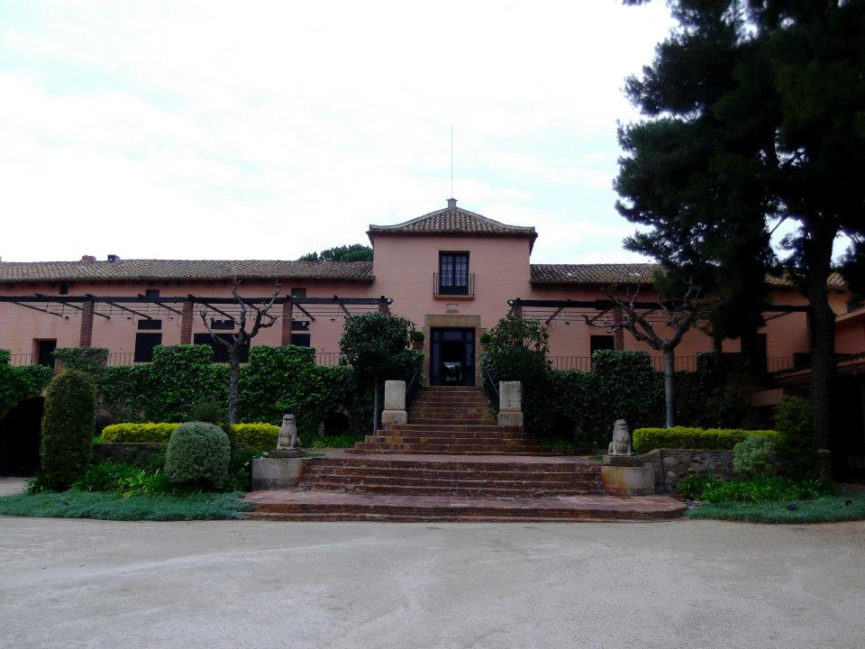 Conèixer Catalunya: LA TORRE DELS LLEONS D’ESPLUGUES DE LLOBREGAT