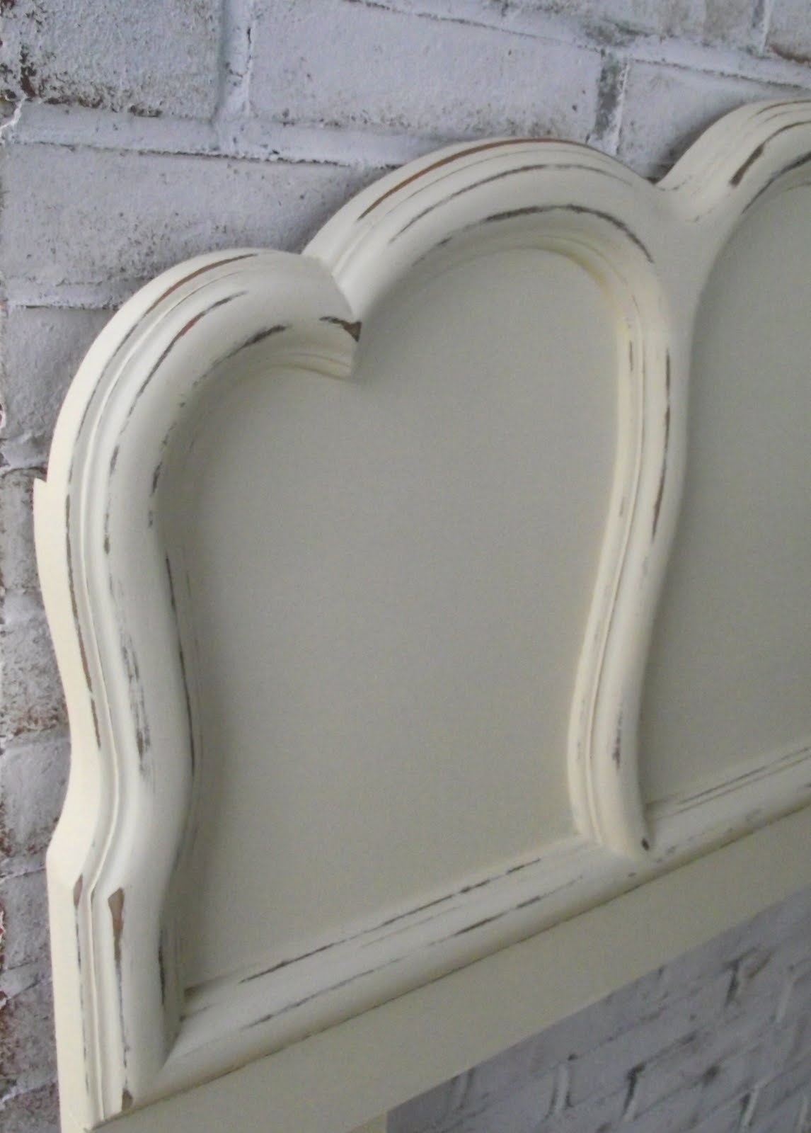 Serendipity Chic Design: Shabby chic cottage headboard