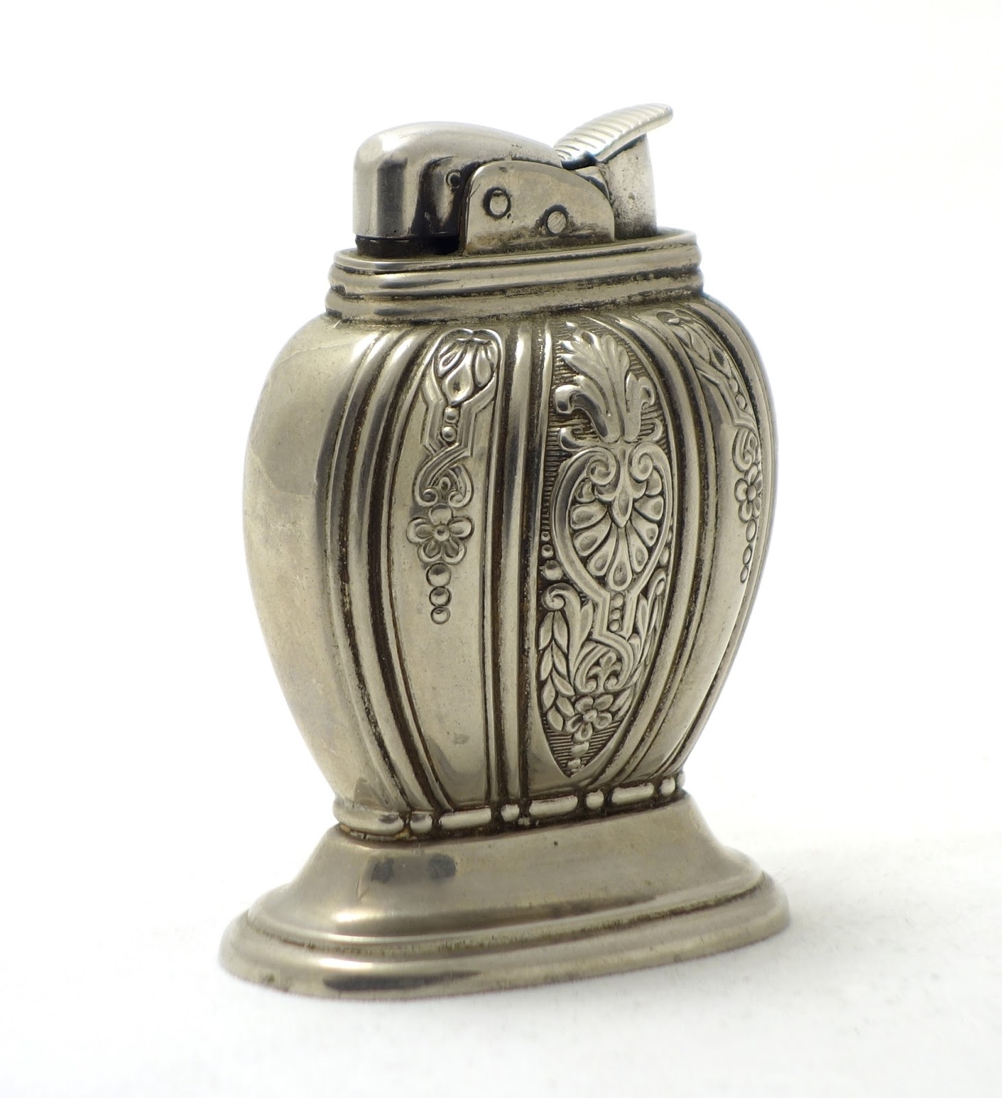 Table lighters collectors' guide: Evans Windsor Table Lighter, 1949