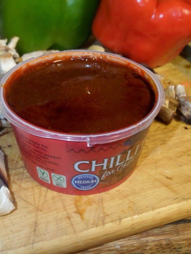 Madhouse Family Reviews: Spice up your life ! Santa Maria Chilli Paste ...