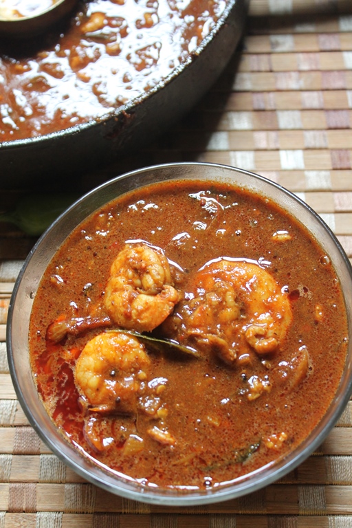 Chettinad Prawn Curry Recipe | Prawn Kuzhambu Recipe