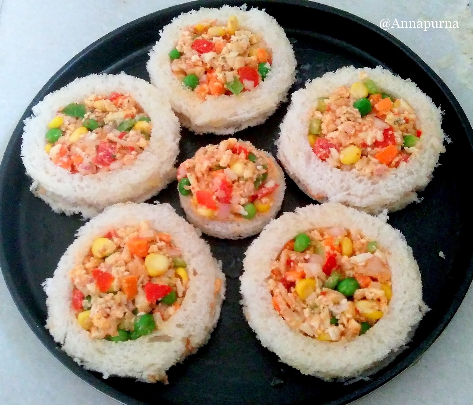 Annapurna: Cheesy Vegetable Discs / Baked Bread Appetizer
