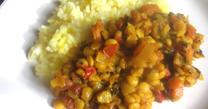 Indian Yellow Split Pea Curry with Tomatoes and Spices (Matar Dal ...