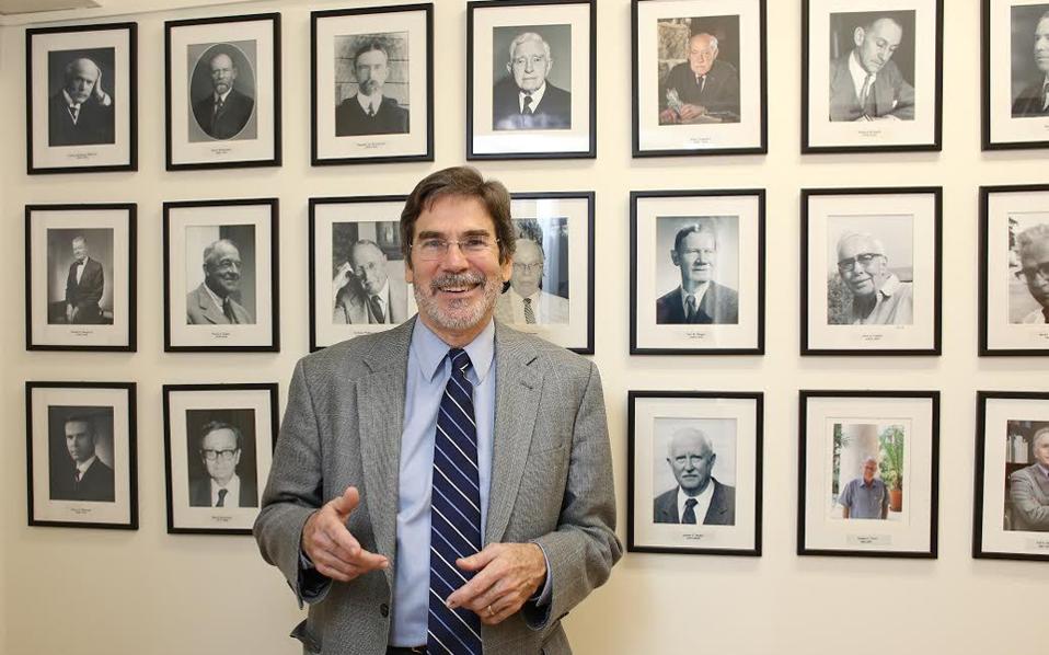 «Η Ελλάδα έχει τον τρόπο και τις χάρες να σε καλεί, ξανά και ξανά πίσω ...