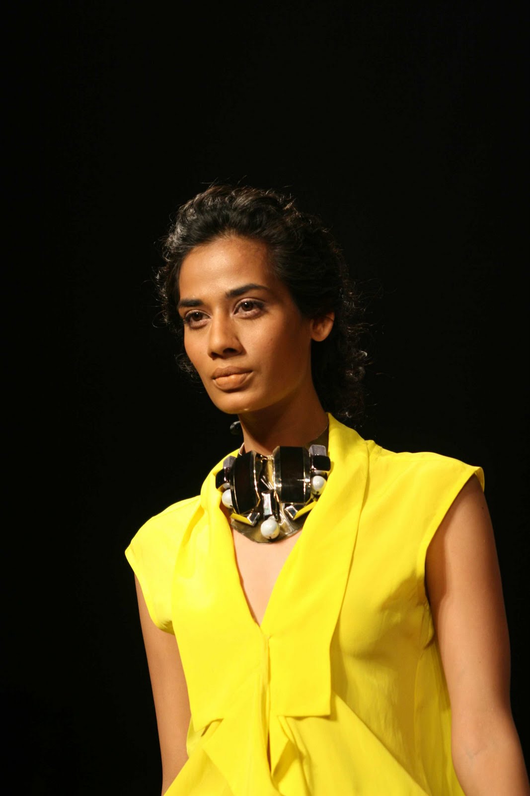 Swapnil shinde show-latest fashion show pics,current bollywood news ...