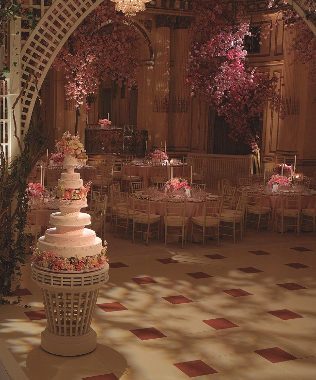 Mix and Chic: Book review- David Monn: The Art Of Celebrating!