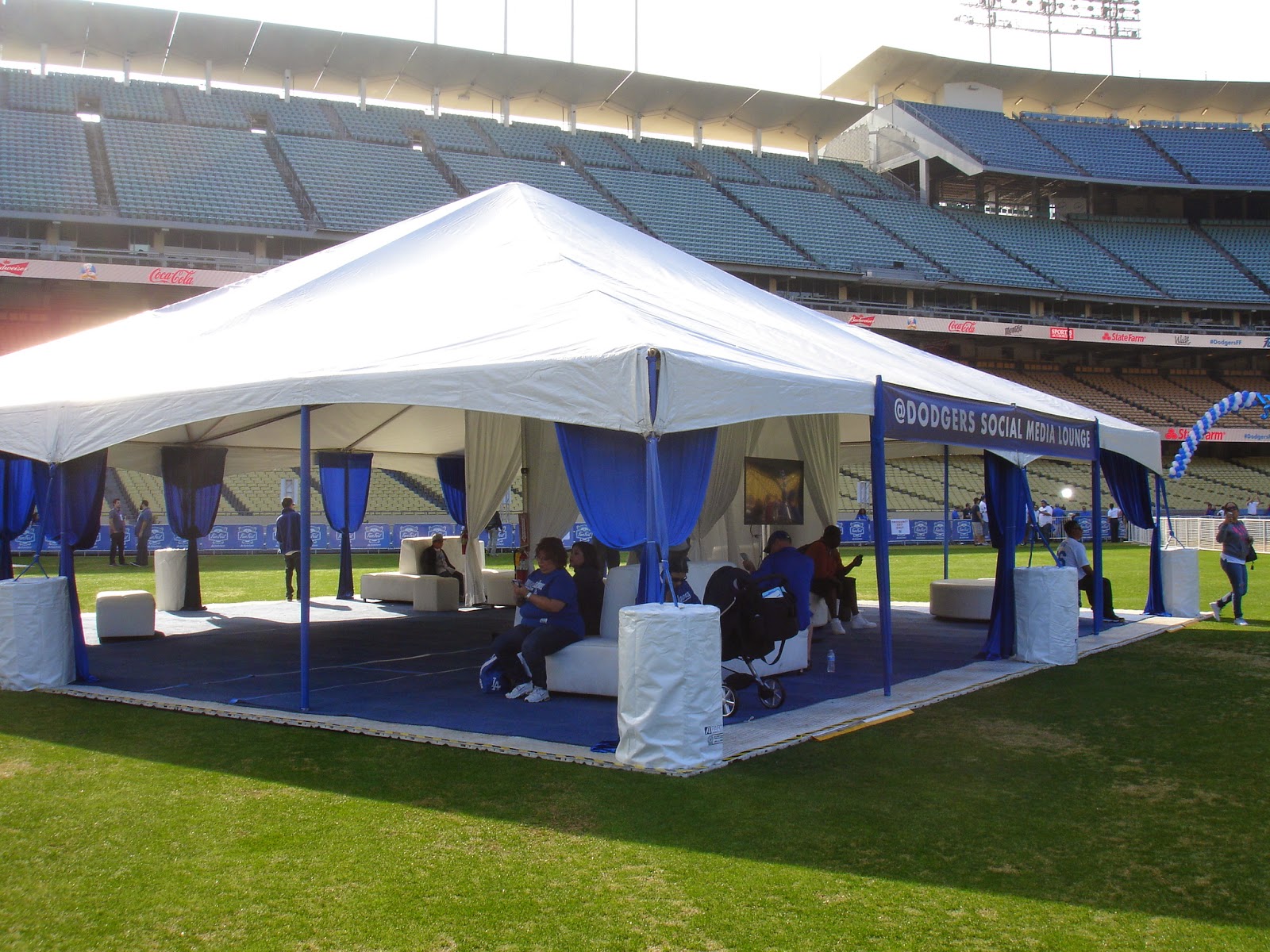 Dodgers Blue Heaven: A 2015 Dodger FanFest Roundup - Links and Photos