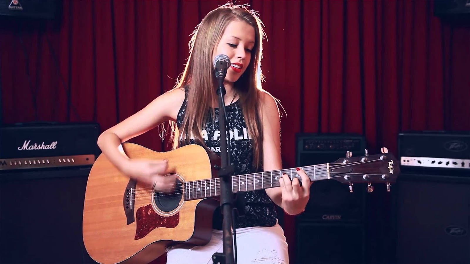 Blog Revista Autoestima: Thayná Bitencourt é atração no feriado da Wood ...