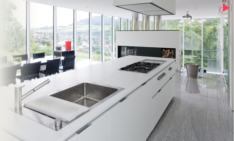 Maison Grace: White Feature Extractor Kitchen Maison Grace: White Feature Extractor Kitchen