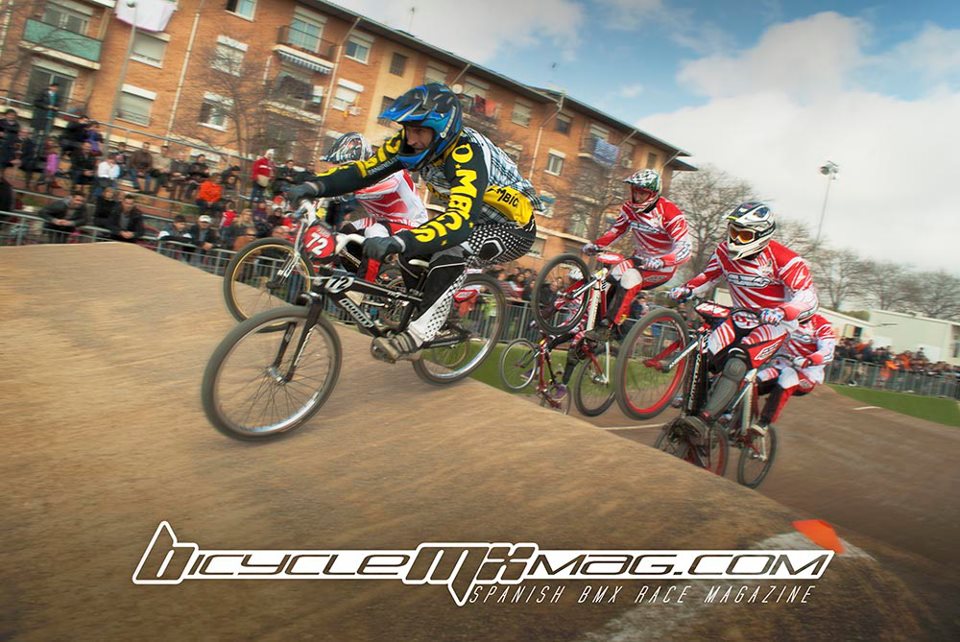 red division: LIGA CATALANA B.M.X. 2013.