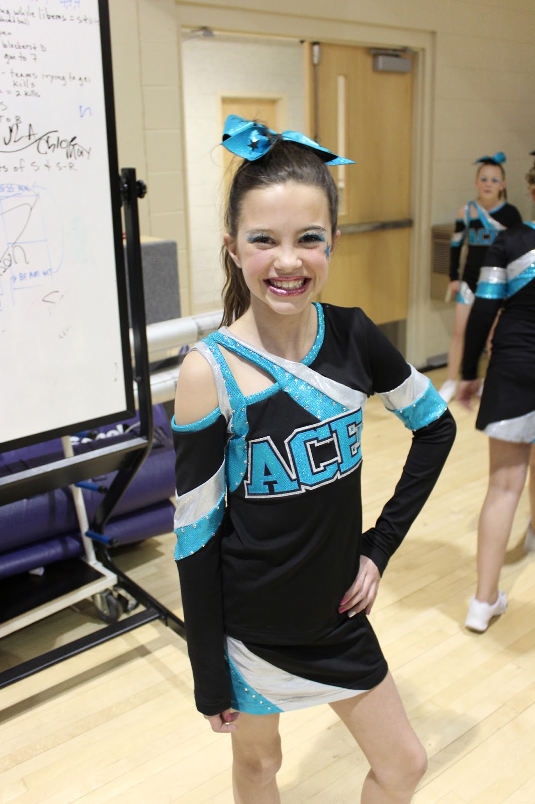 .Mikesell Family Blog: Alyssa's Cheer Competition